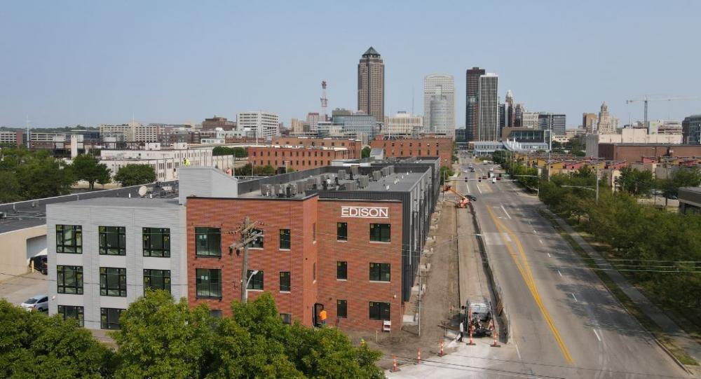 Edison Condominiums-400 SW 7th Street - urbanDSM.com